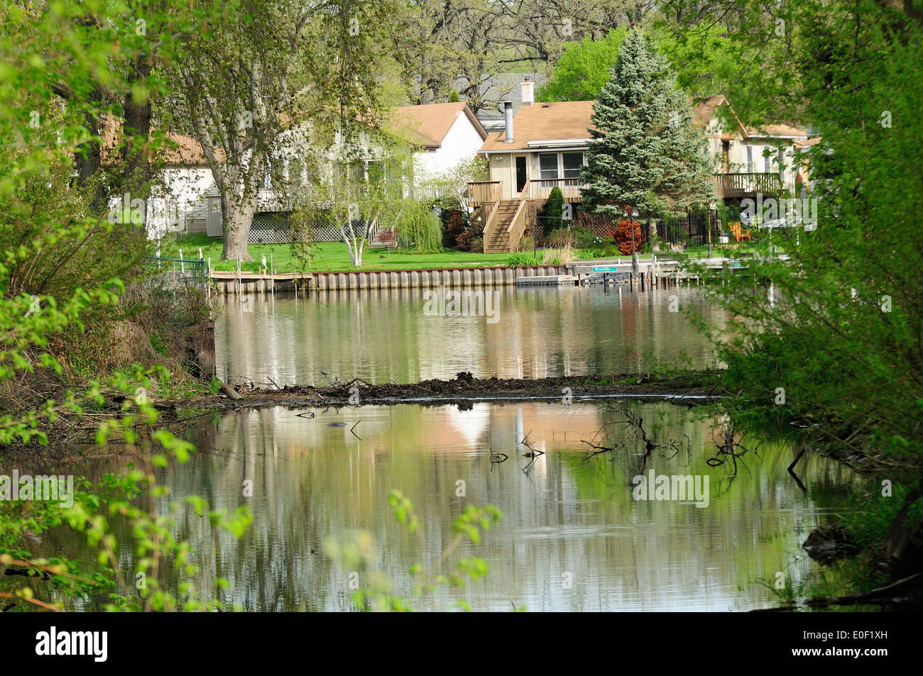 River blocked hi-res stock photography and images - Alamy