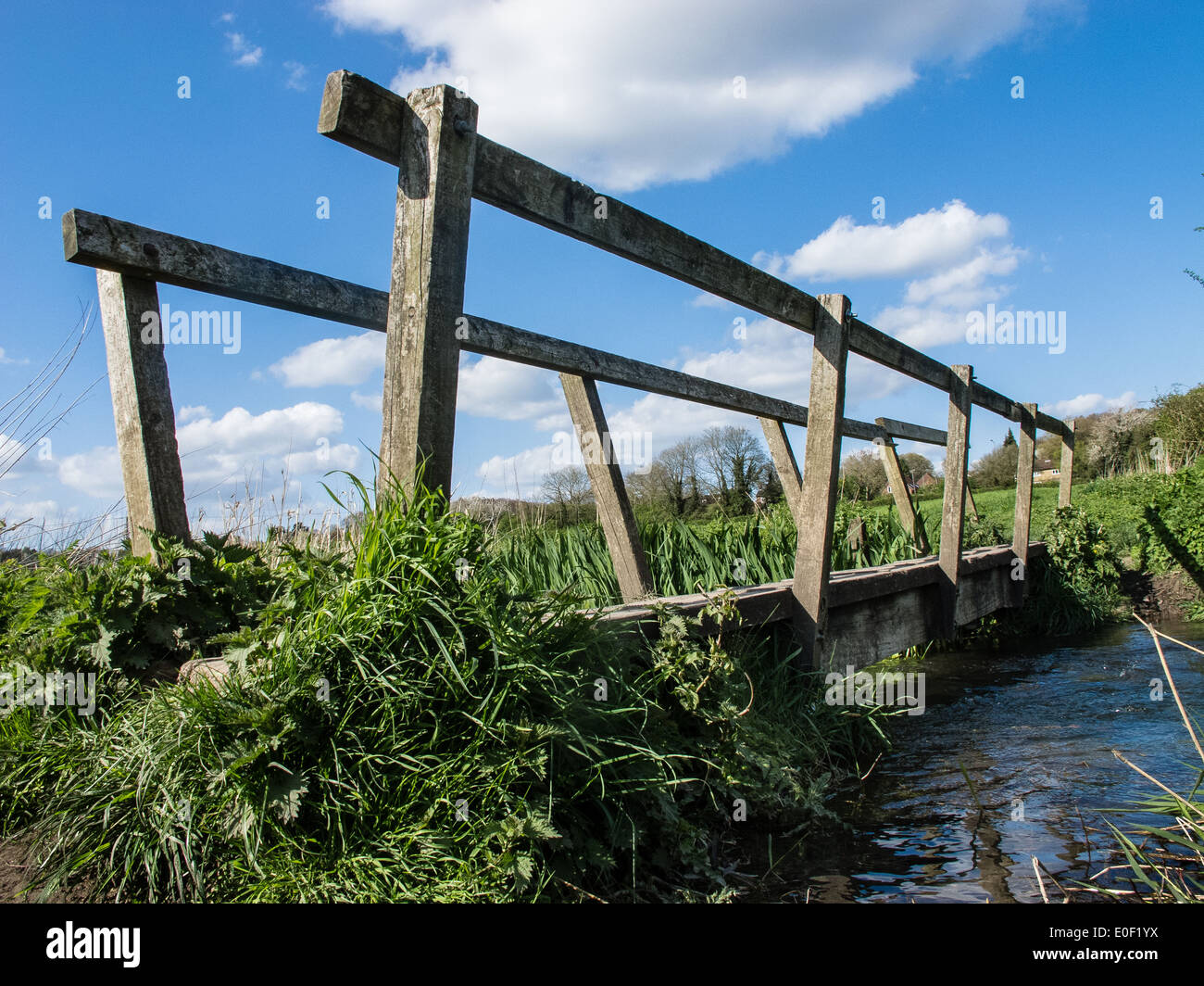 Footbridge across the River Misbourne in Amersham Stock Photo - Alamy