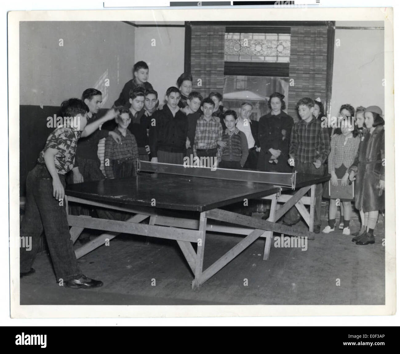 Children playing ping pong at the Jewish Educational Center Annex in St ...