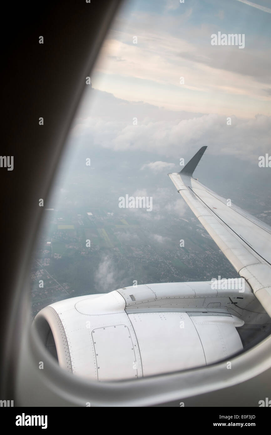 Airliner view hi-res stock photography and images - Alamy