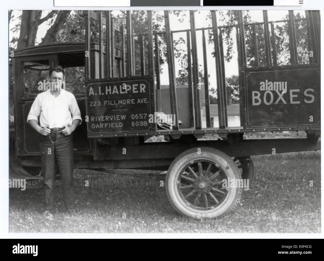 Halper hi-res stock photography and images - Alamy