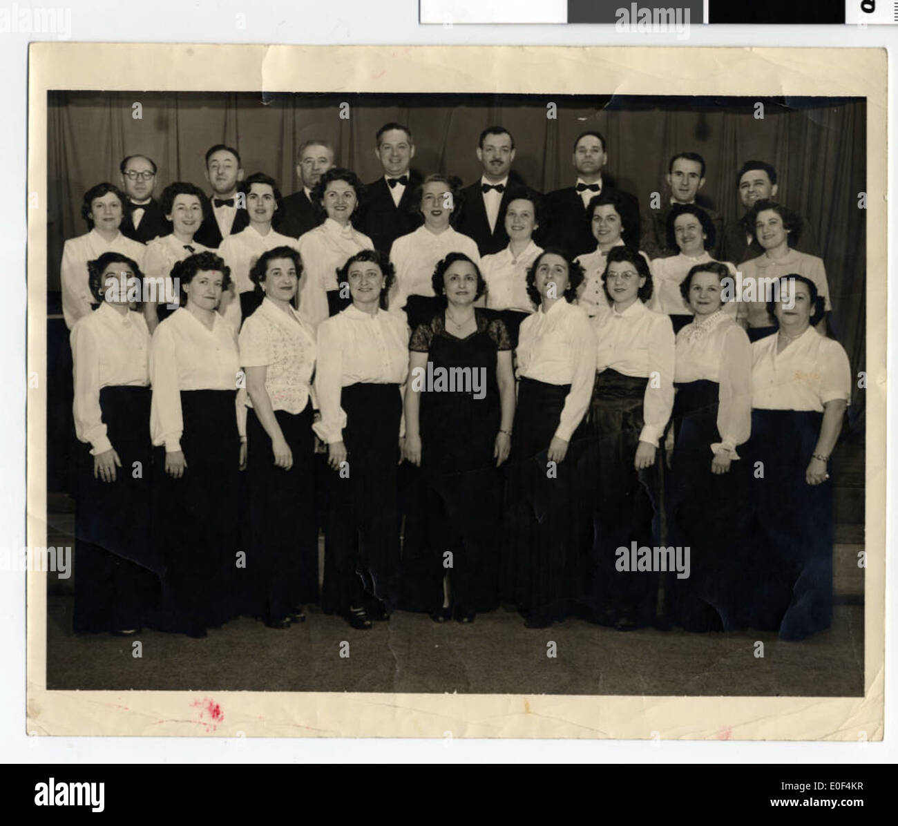 The Zimrah Choral Group, based in Duluth, Minnesota, performed in the ...