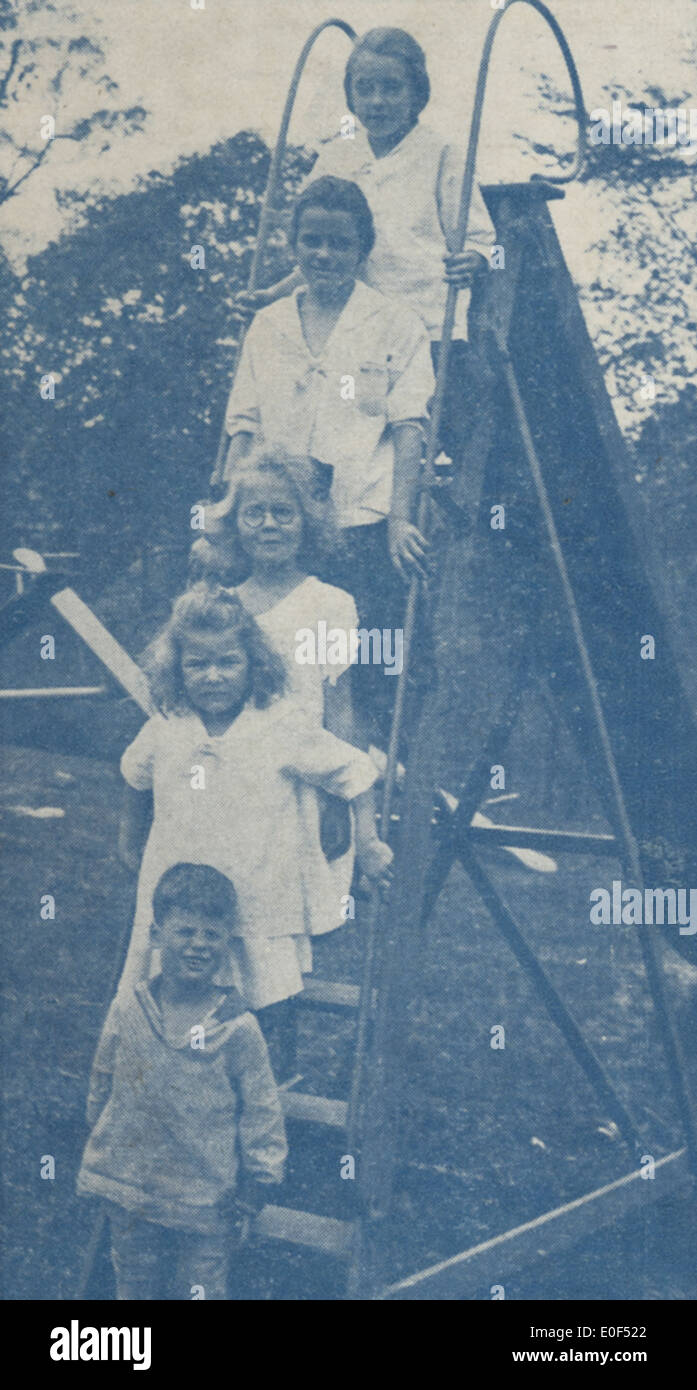 Vintage playground hi-res stock photography and images - Alamy