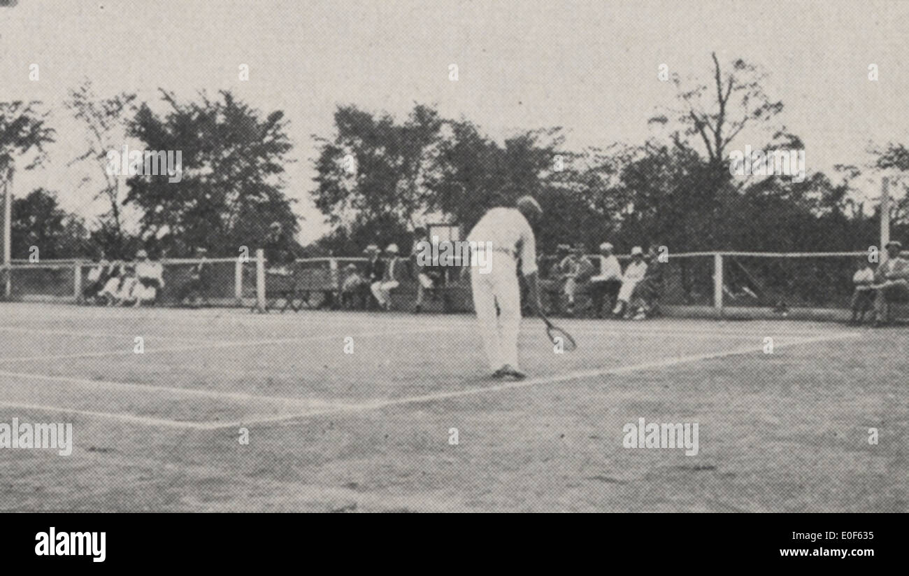 Historic tennis match hi-res stock photography and images - Alamy