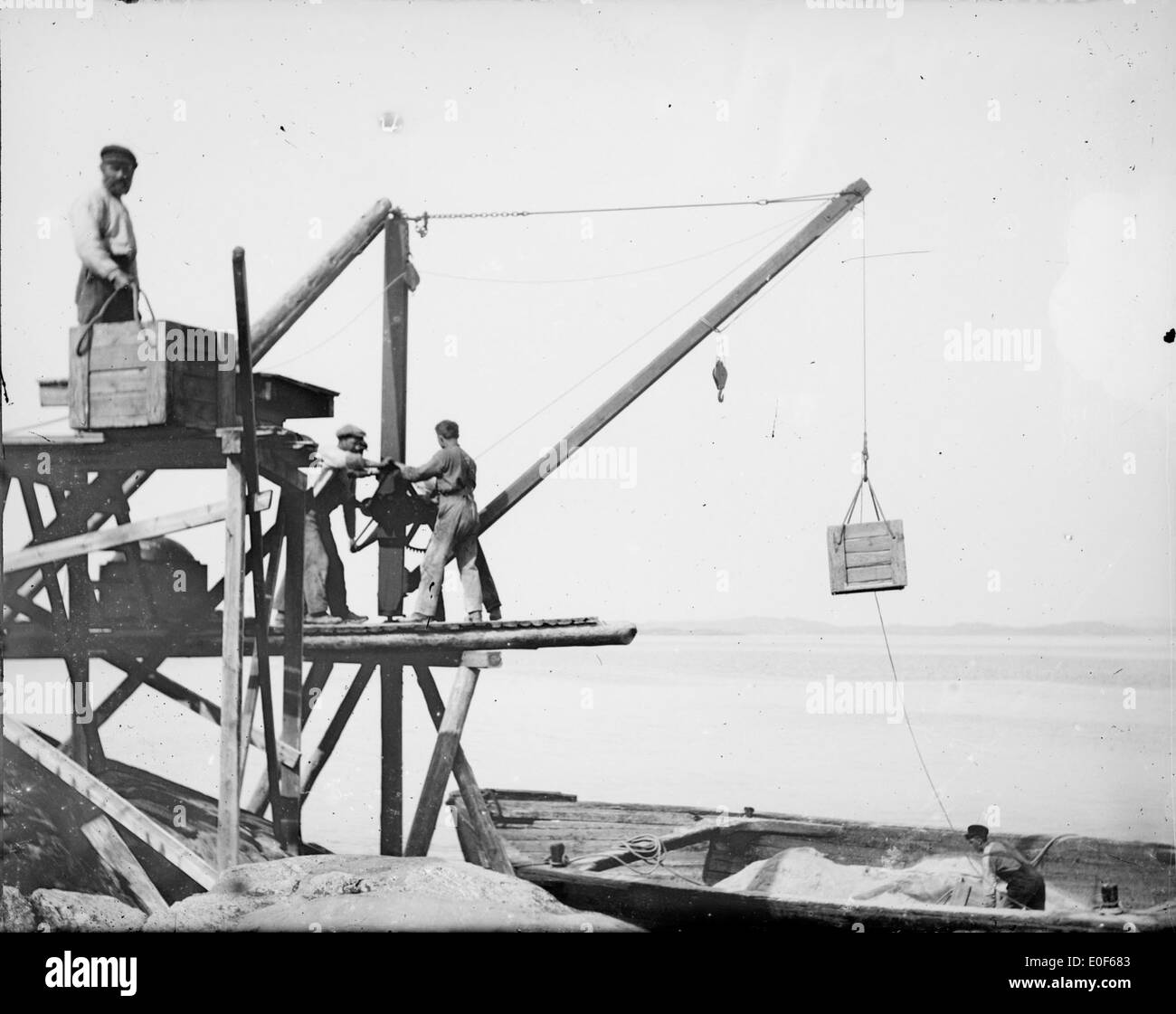 Boat unloading Black and White Stock Photos & Images - Alamy