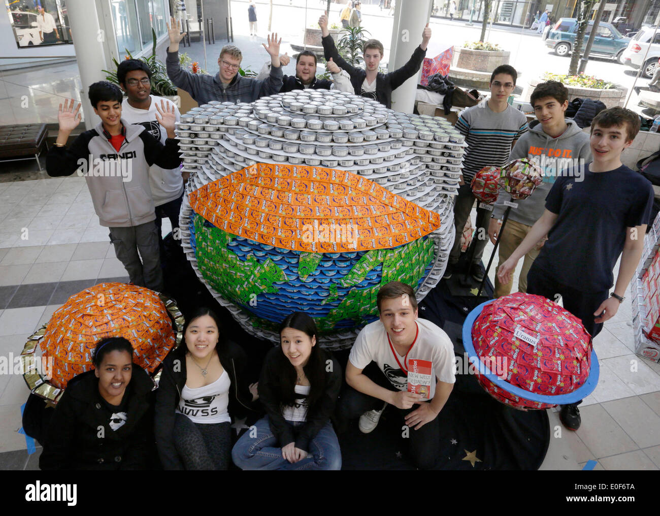 Canstruction hi-res stock photography and images - Alamy