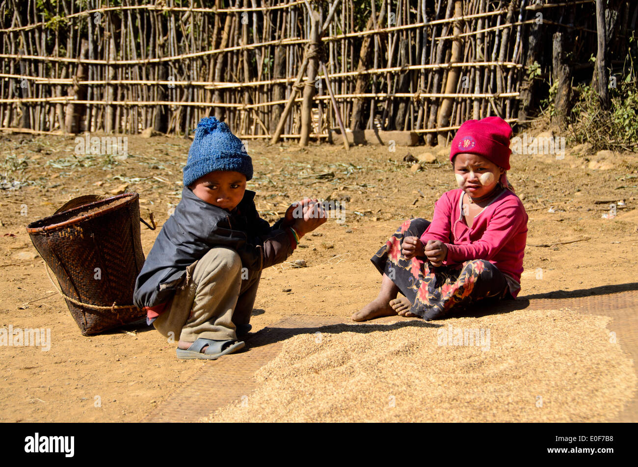 Tribal kids hi-res stock photography and images - Alamy