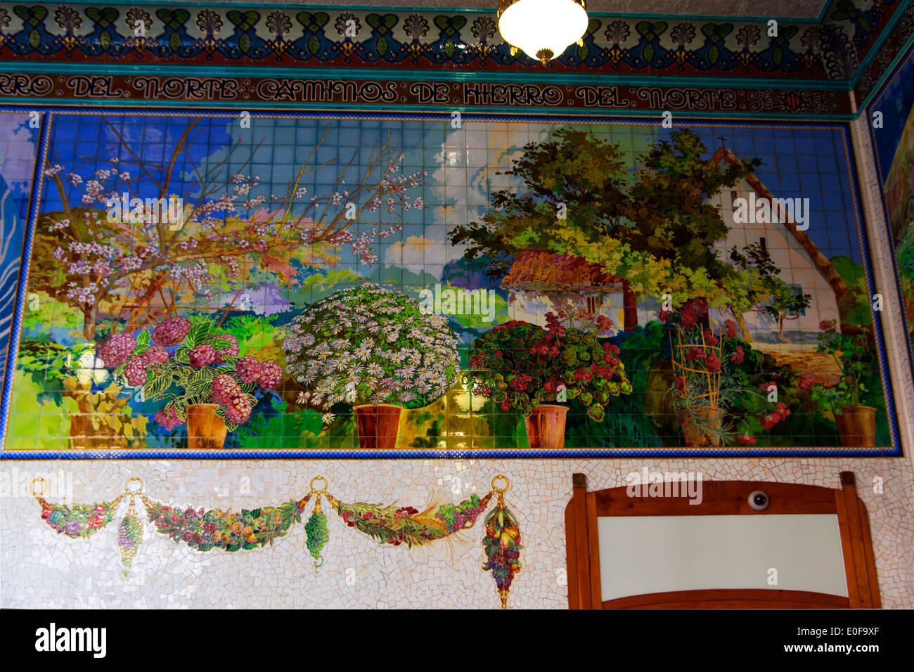 Murals mural entrance hall hi-res stock photography and images - Alamy