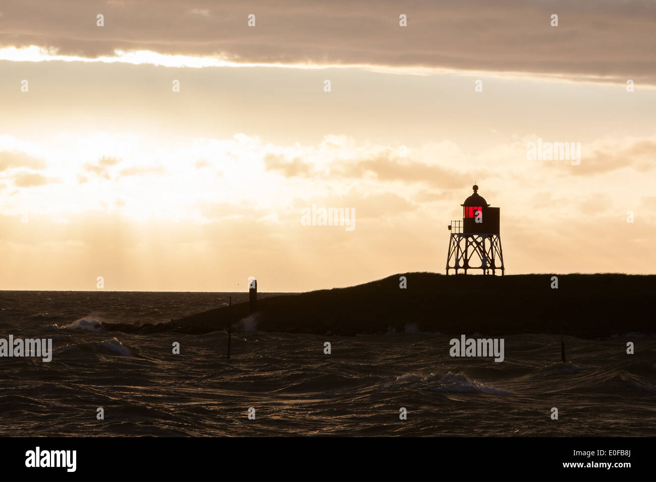 Beacon silhouette hi-res stock photography and images - Alamy