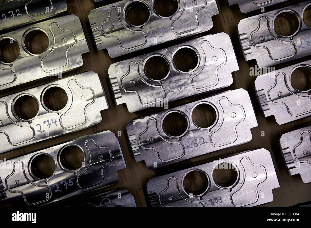 Metal components hi-res stock photography and images - Alamy