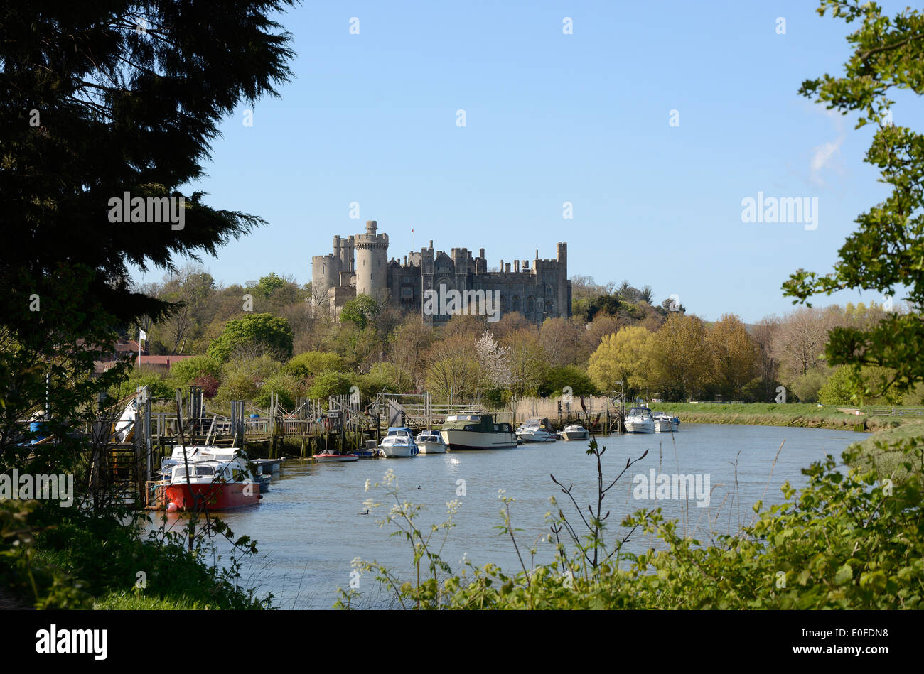 Boat river arun arundel hi-res stock photography and images - Alamy