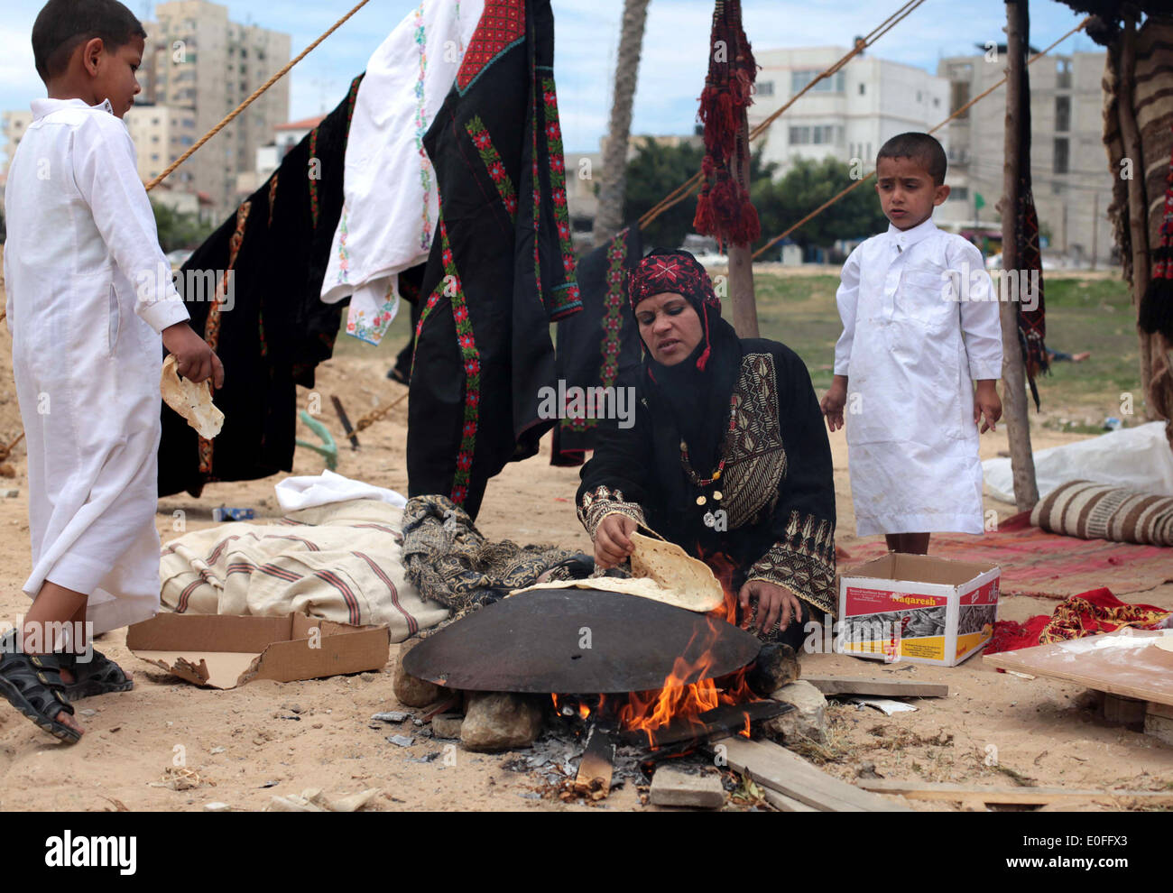 Saj griddle hi-res stock photography and images - Alamy