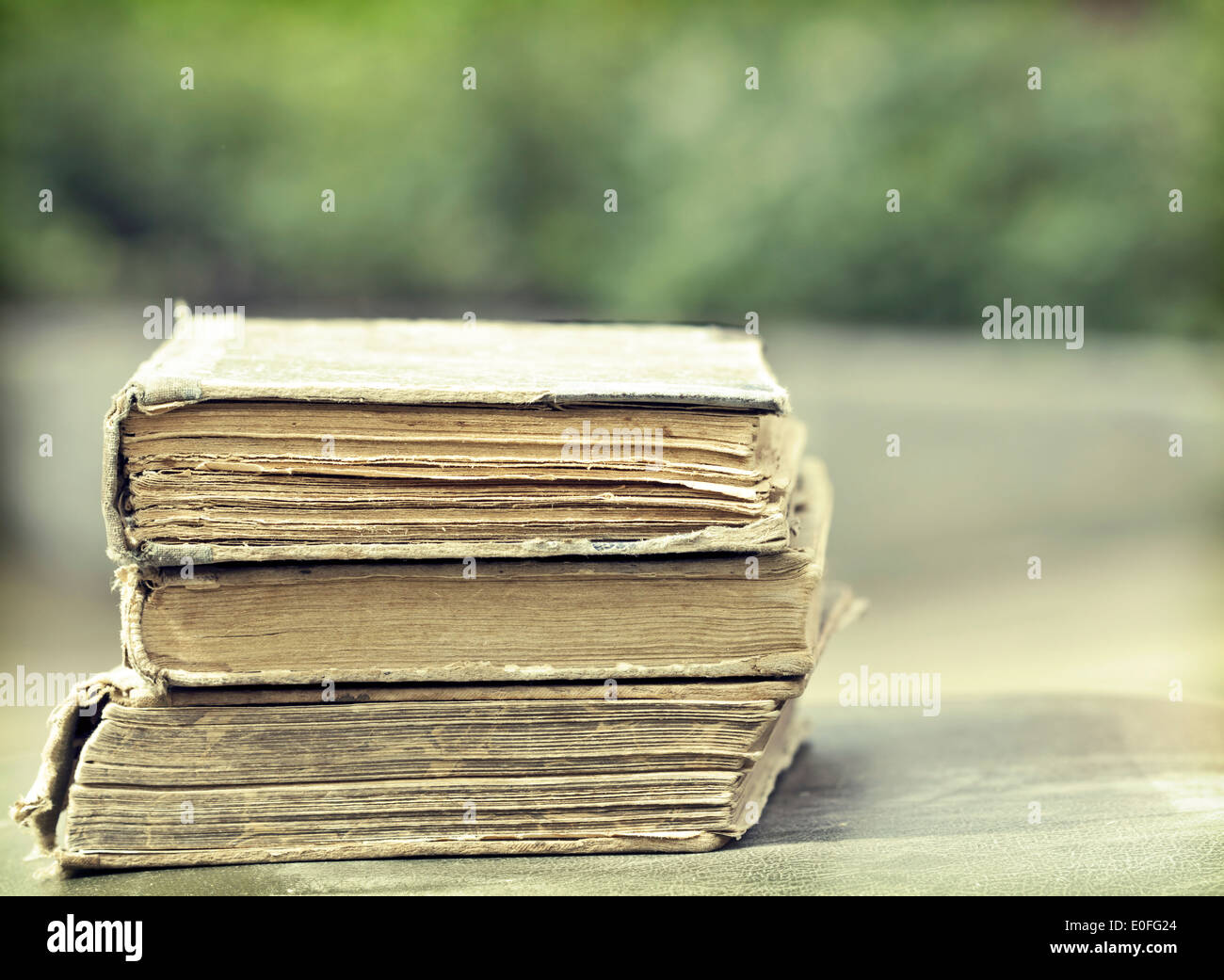 PIle of Old books Stock Photo - Alamy