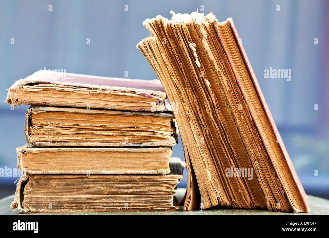 PIle of Old books Stock Photo - Alamy