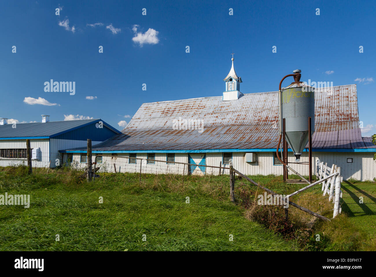 Barn building hi-res stock photography and images - Alamy