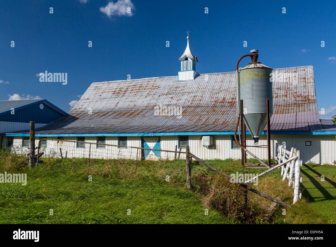 Barn building hi-res stock photography and images - Alamy