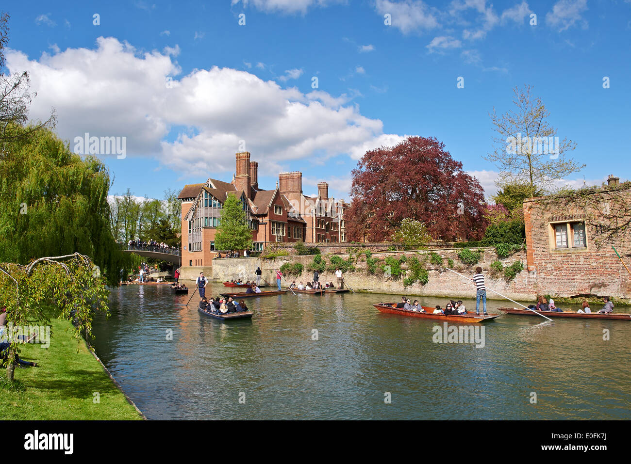 Punting on the River Cam, by Jerwood Library at Trinity Hall, Cambridge ...