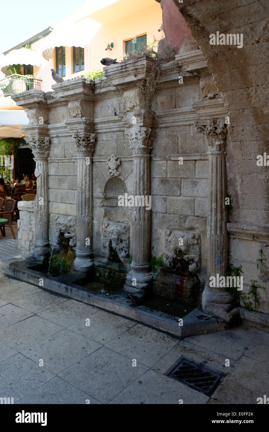 16th century venetian fountain in crete hi-res stock photography and ...