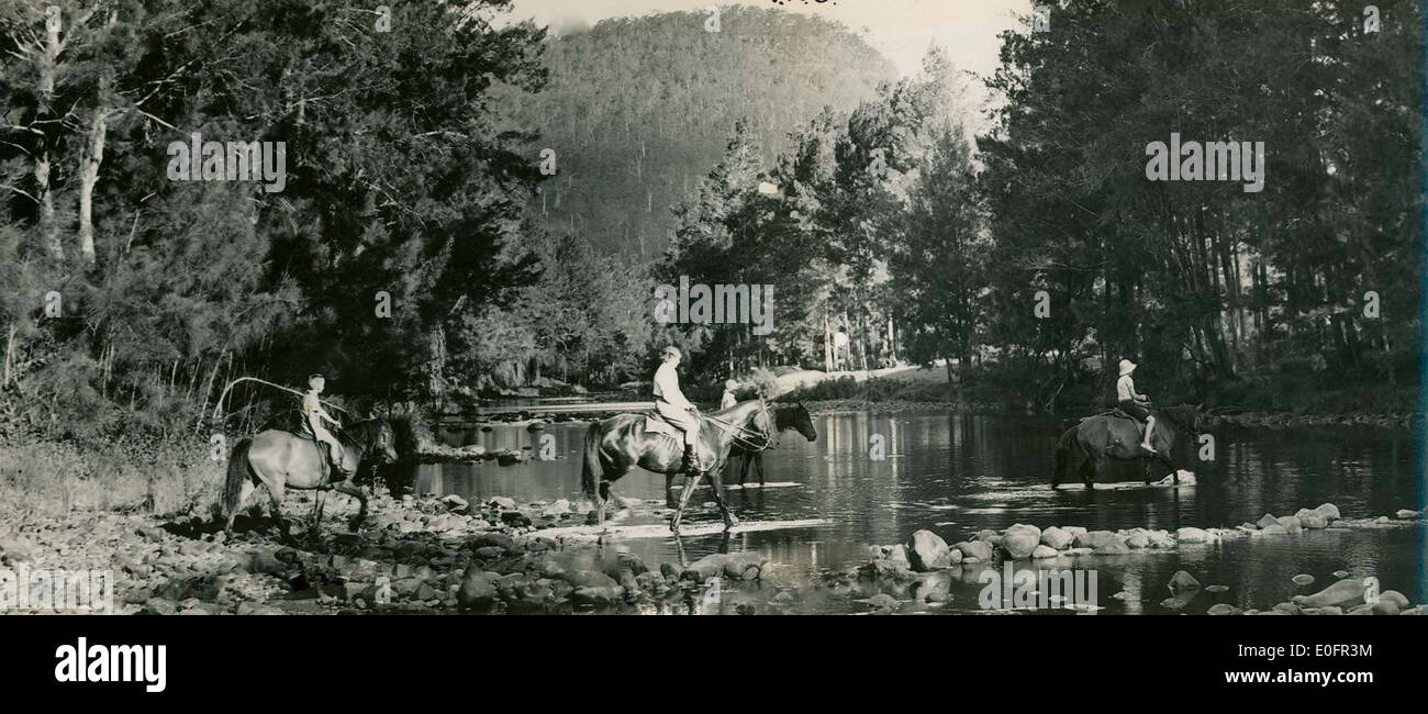 This title references Glen Crossing over the Kangaroo River in Kangaroo ...