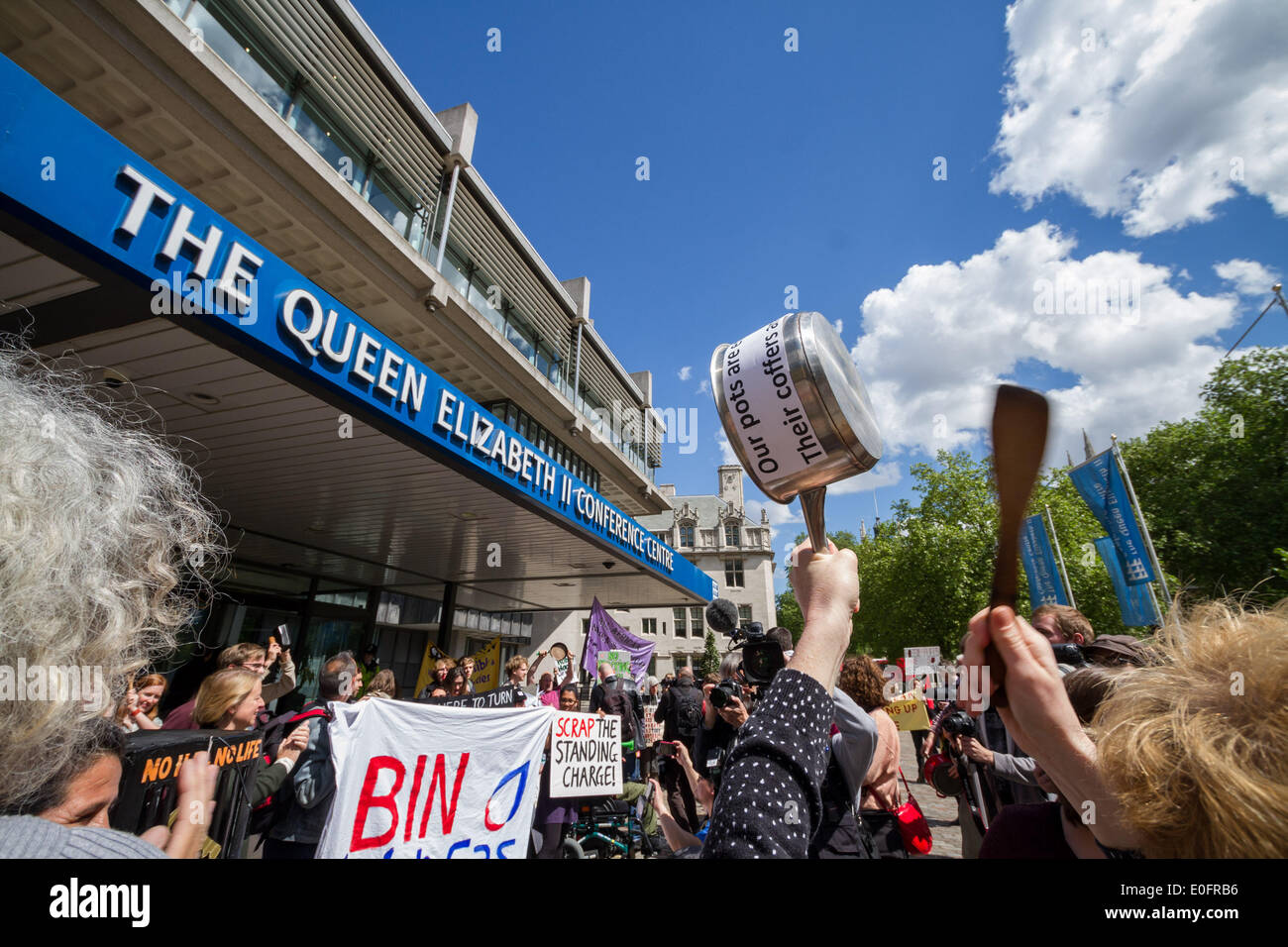 Bin british gas hi-res stock photography and images - Alamy