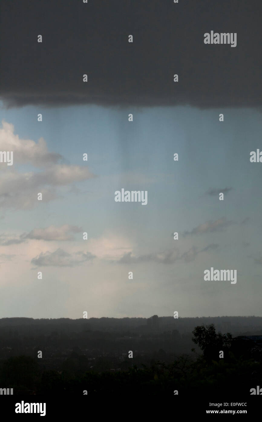 Rain falling from ominous hi-res stock photography and images - Alamy