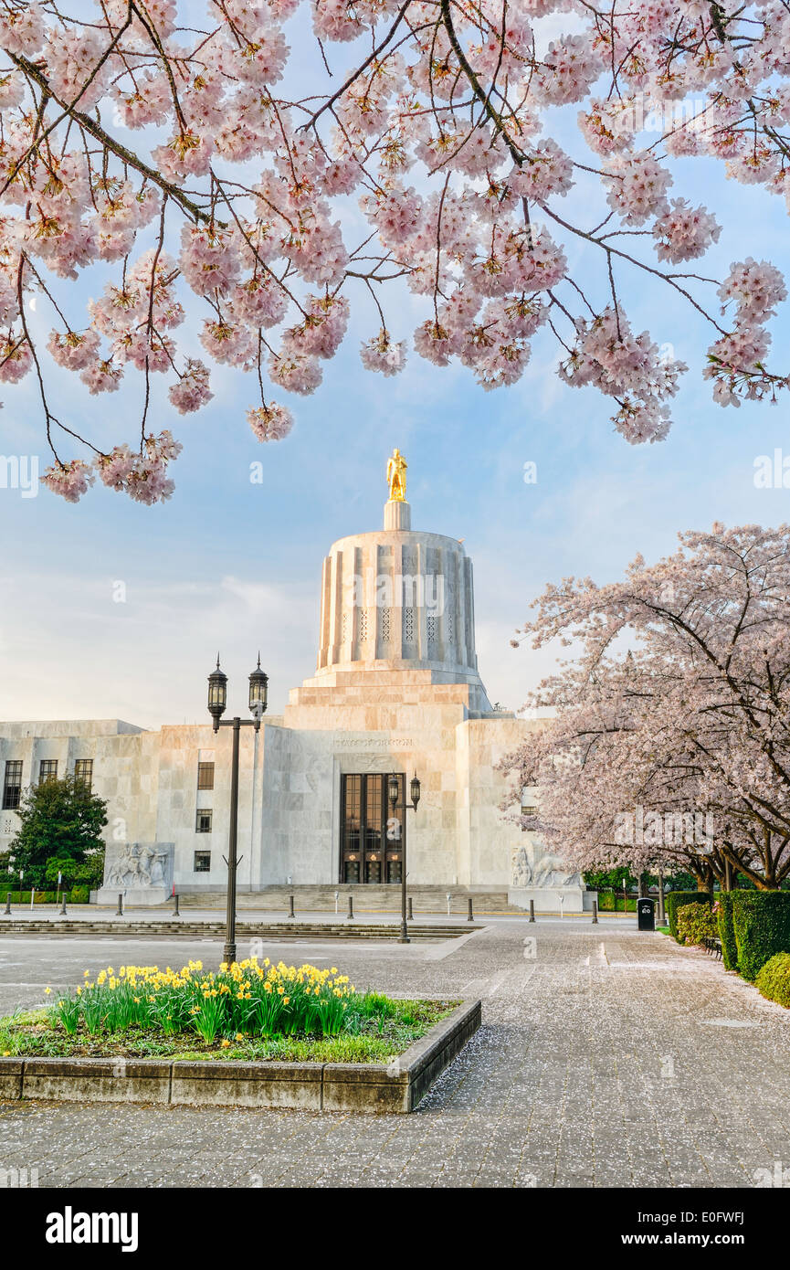 Oregon state capitol hi-res stock photography and images - Alamy
