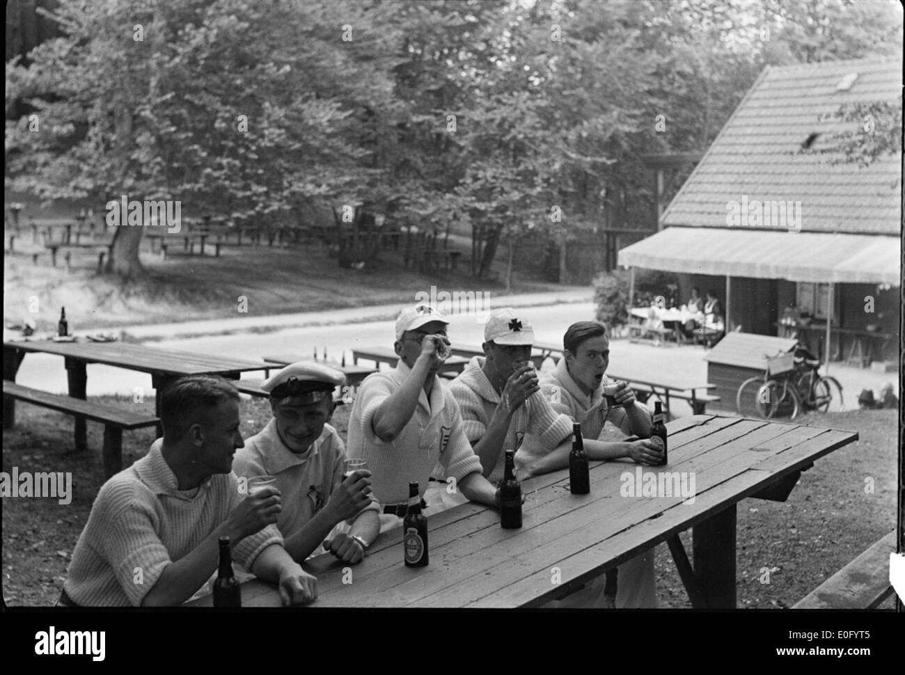 Trees greenery background Black and White Stock Photos & Images - Alamy