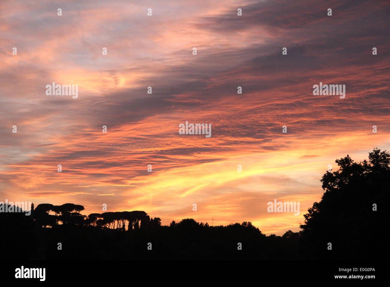 Rome Italy. 12th May 2014 Beautiful cloud formation over the Tiber ...