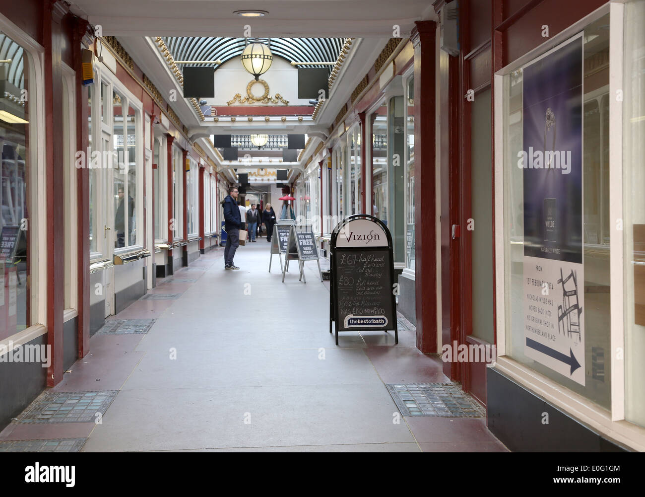 Small shop arcade hi-res stock photography and images - Alamy