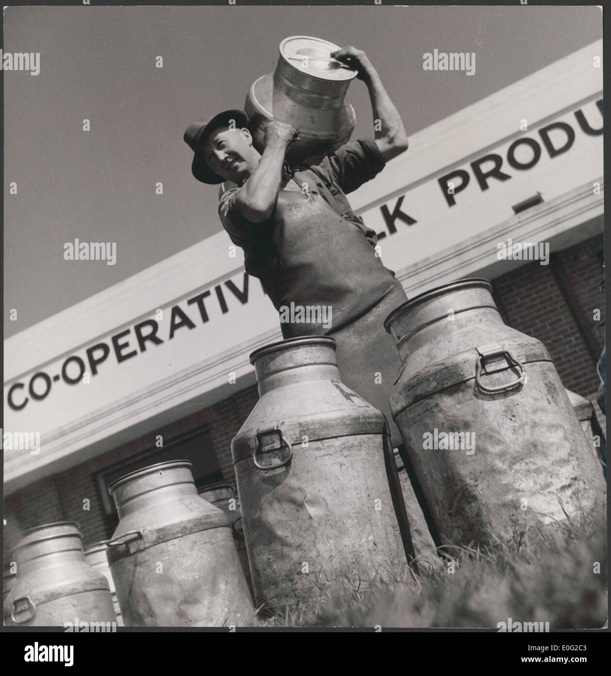 Milk man vintage hi-res stock photography and images - Alamy