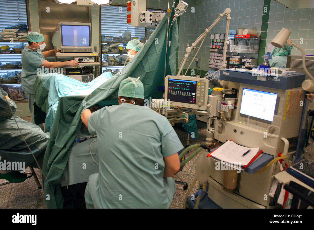 doctor, surgery, hospital Stock Photo - Alamy