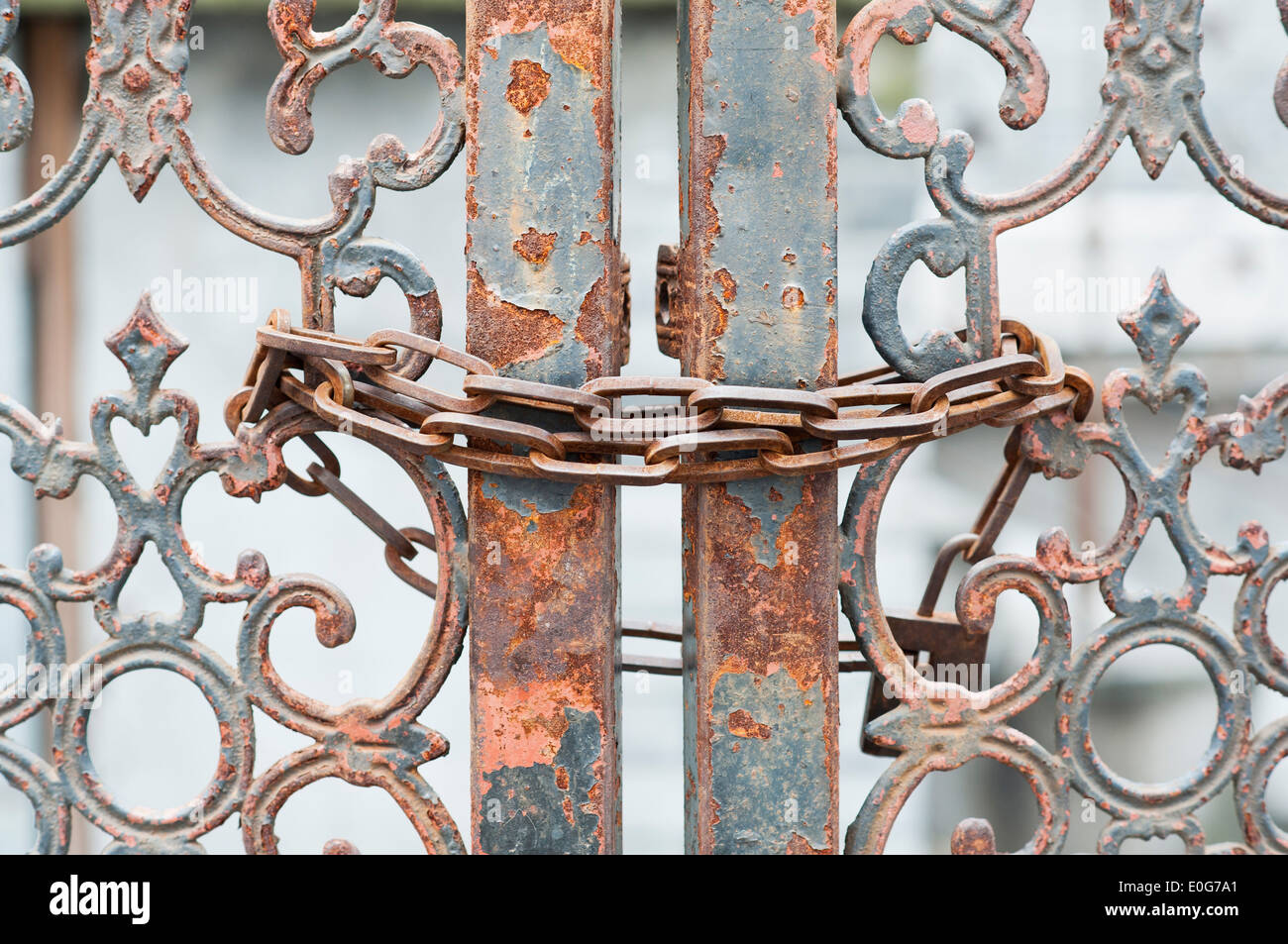 Chained gate hi-res stock photography and images - Alamy