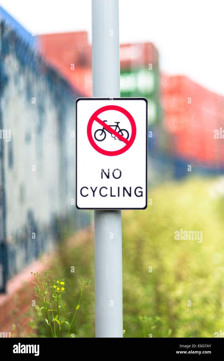 No cycling sign outdoors Stock Photo - Alamy