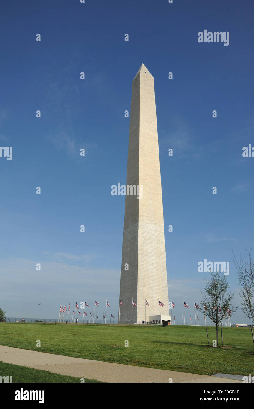 The Washington Monument reopened after a 2011 earthquake caused $15 ...