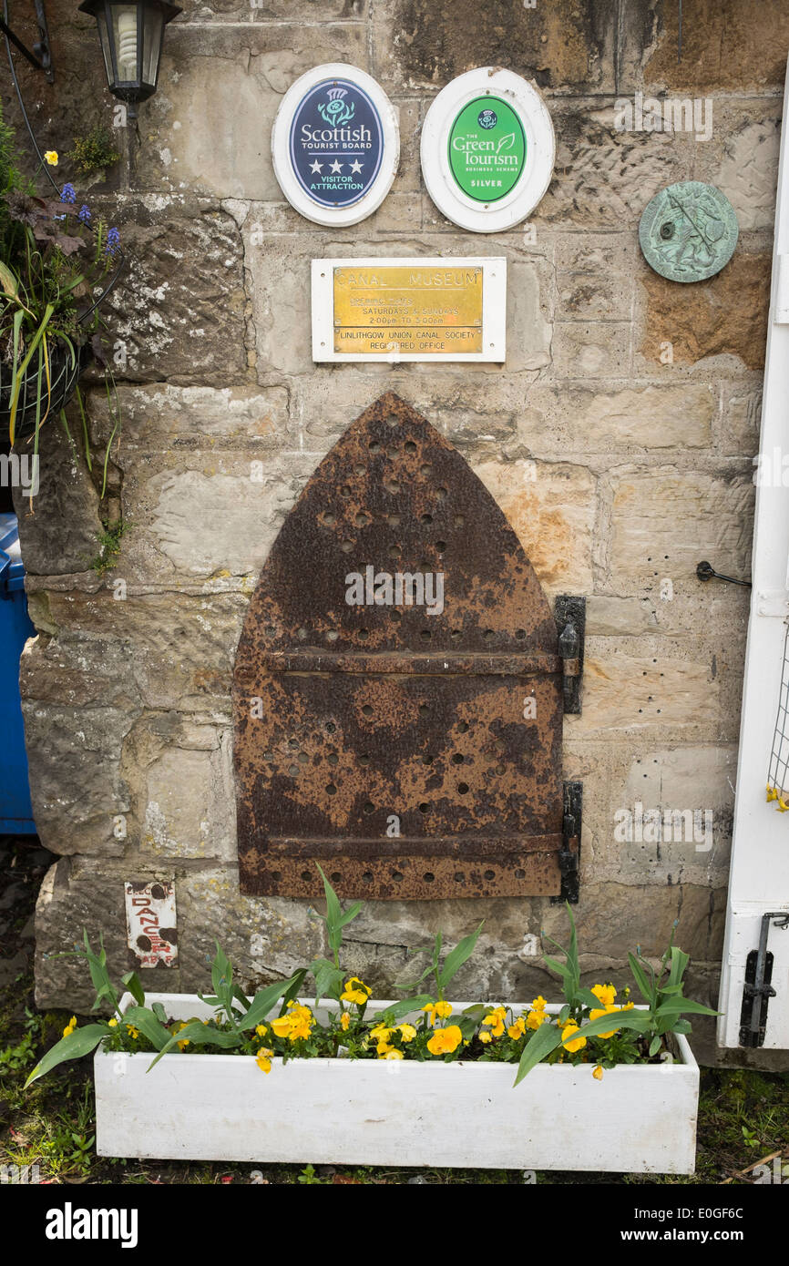 Promotional plaques hi-res stock photography and images - Alamy