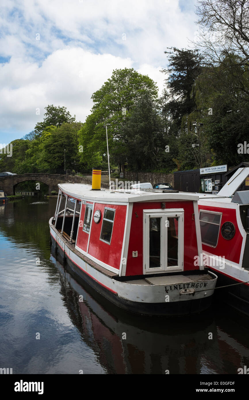 Manse basin hi-res stock photography and images - Alamy