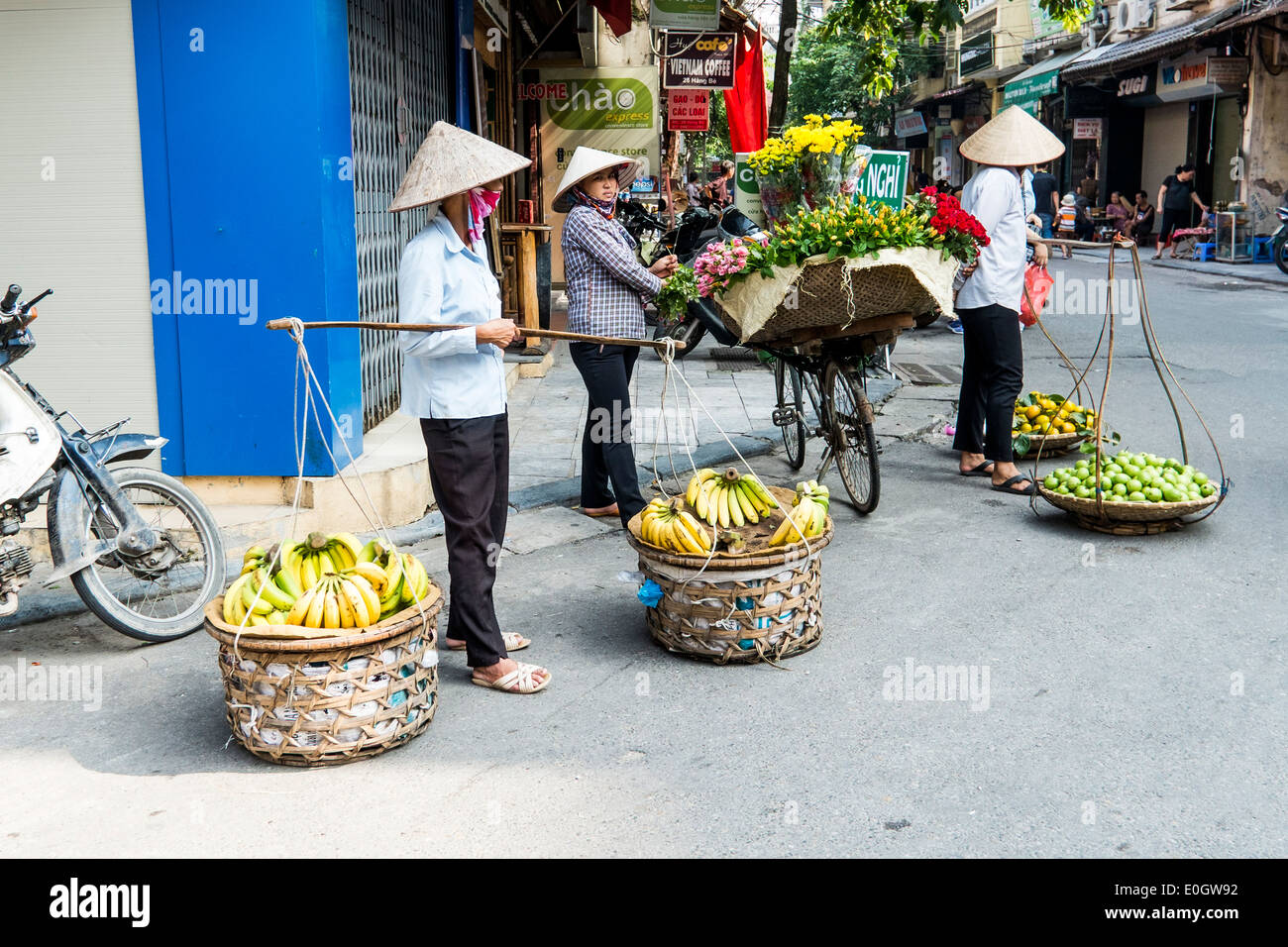 Street traders hi-res stock photography and images - Alamy