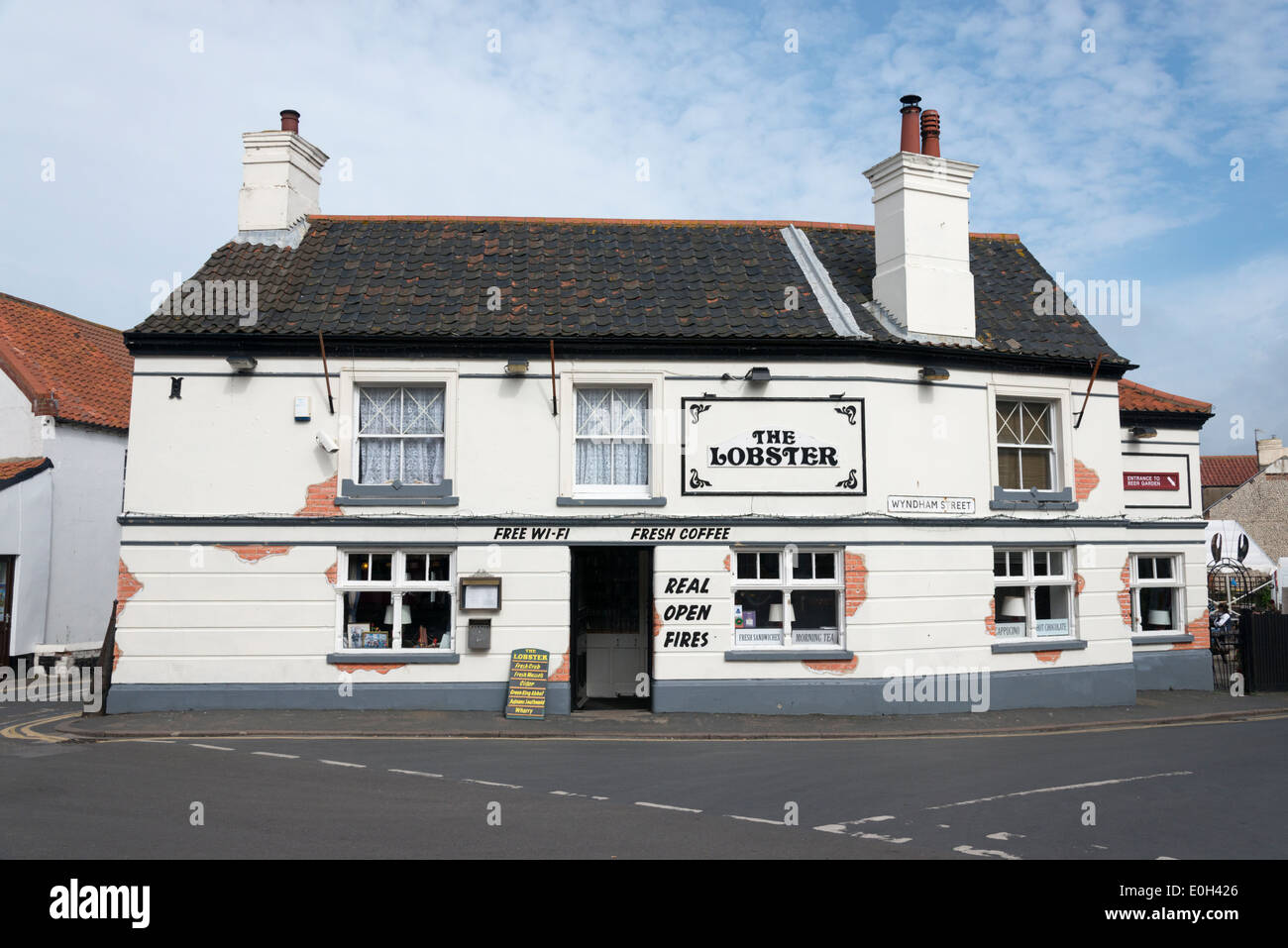 Sheringham light house hi-res stock photography and images - Alamy
