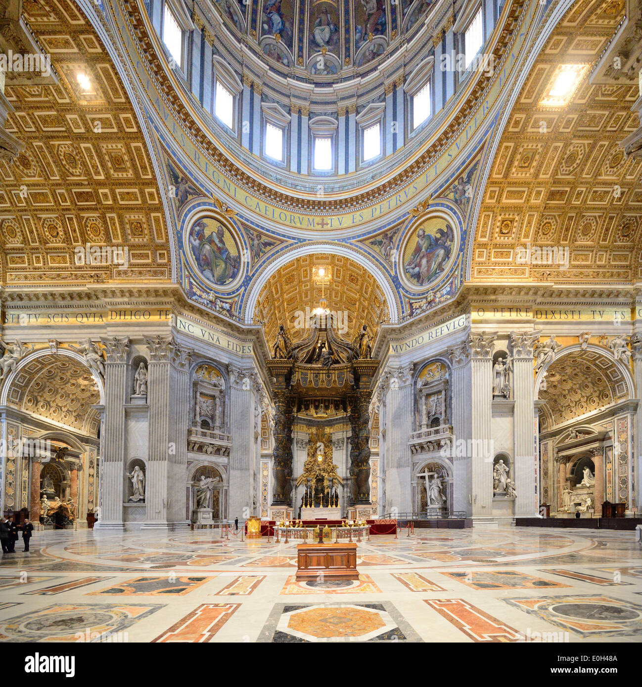 St Peter´s basilica, interior, Vatican, UNESCO World Heritage Site Rome ...