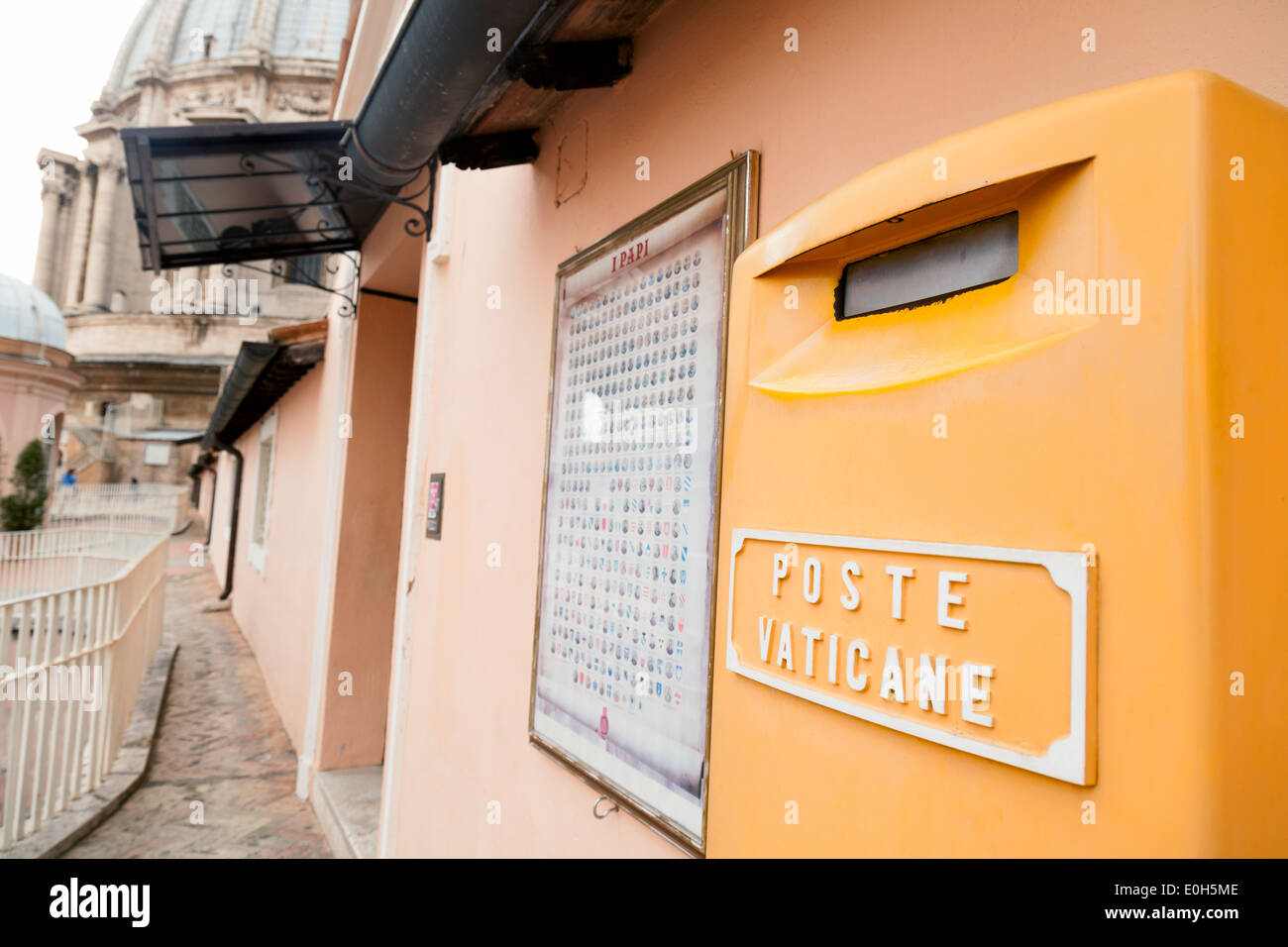 City mail hi-res stock photography and images - Alamy