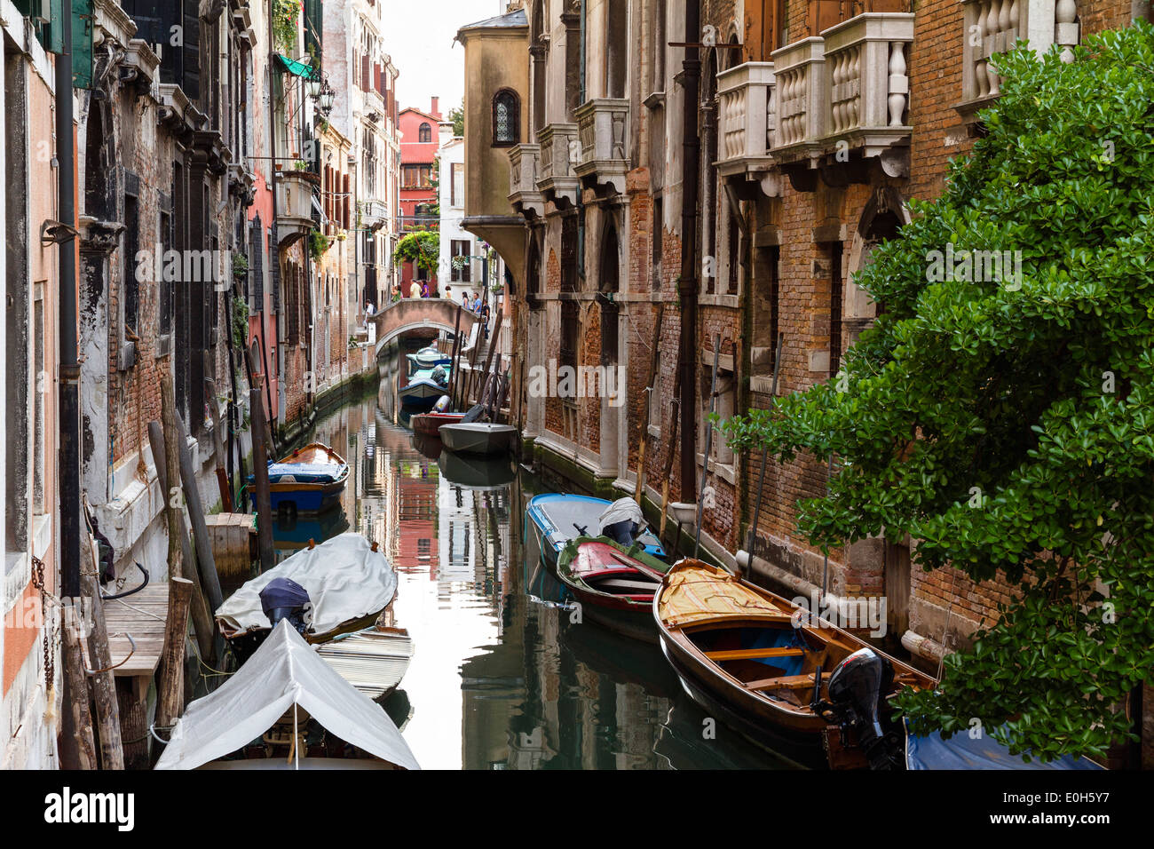 Venetian scene boats hi-res stock photography and images - Alamy