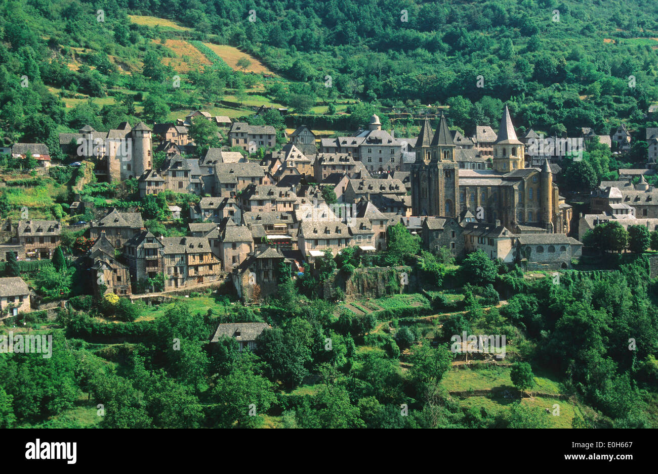 Conques village hi-res stock photography and images - Alamy