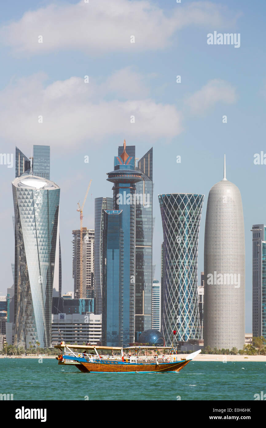 Doha skyline boat hi-res stock photography and images - Alamy