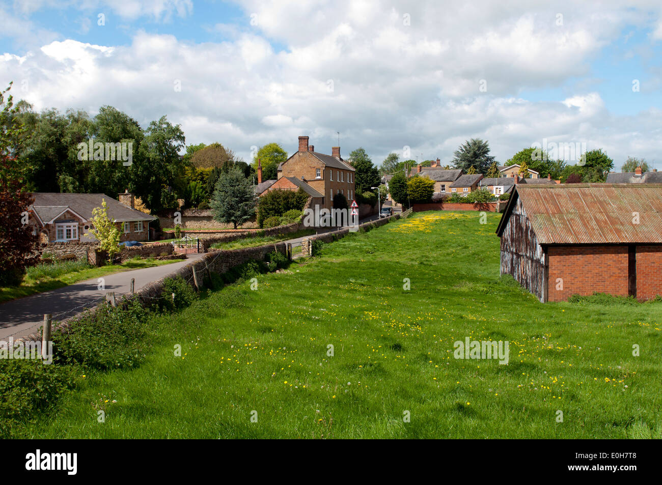 Milton village hi-res stock photography and images - Alamy