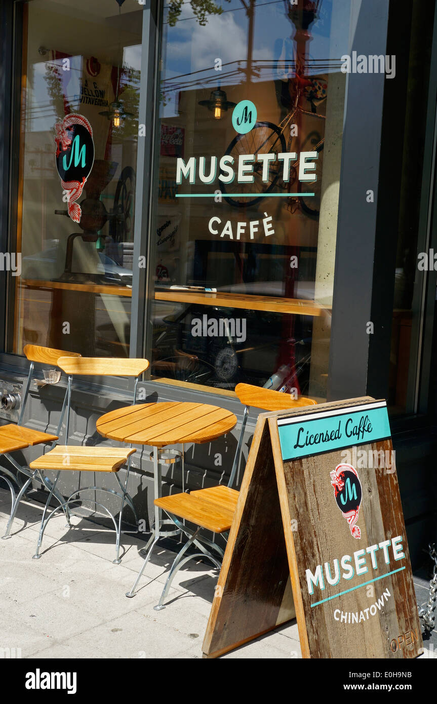 Musette hi-res stock photography and images - Alamy