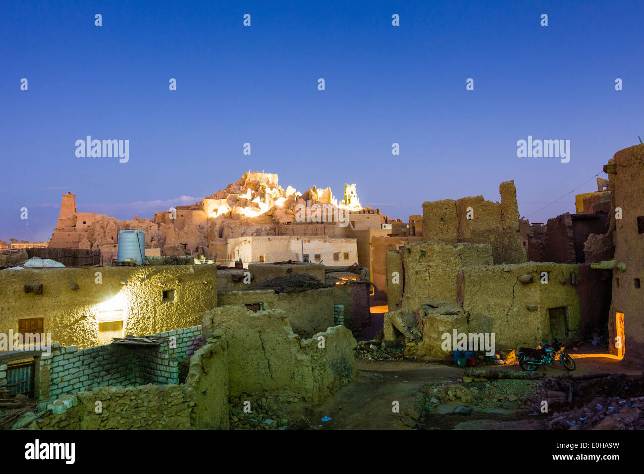 Shali fort and village at dusk. Siwa oasis, Egypt Stock Photo - Alamy