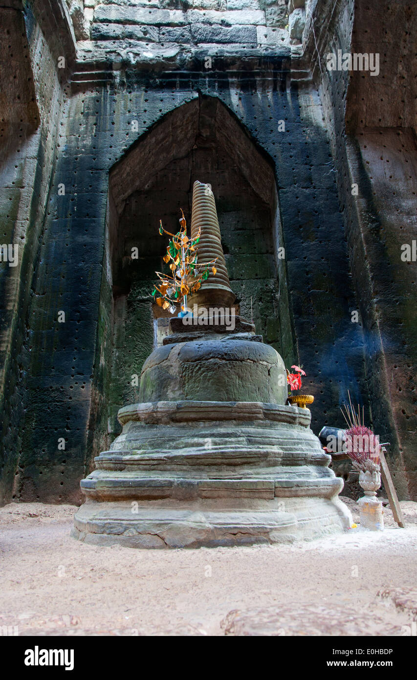 Old stupa in temple hi-res stock photography and images - Alamy