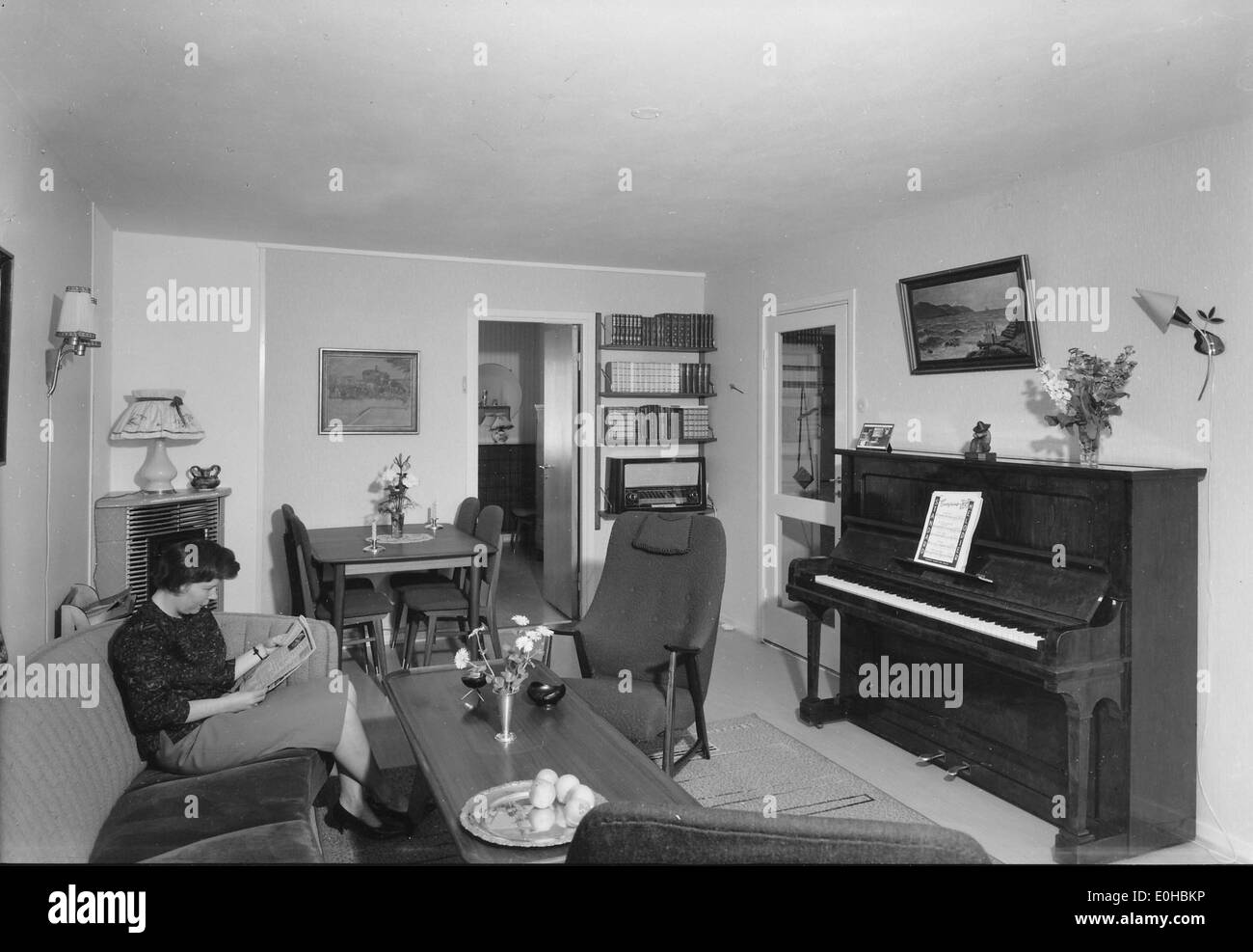 1960s retro interior living room hi-res stock photography and images ...