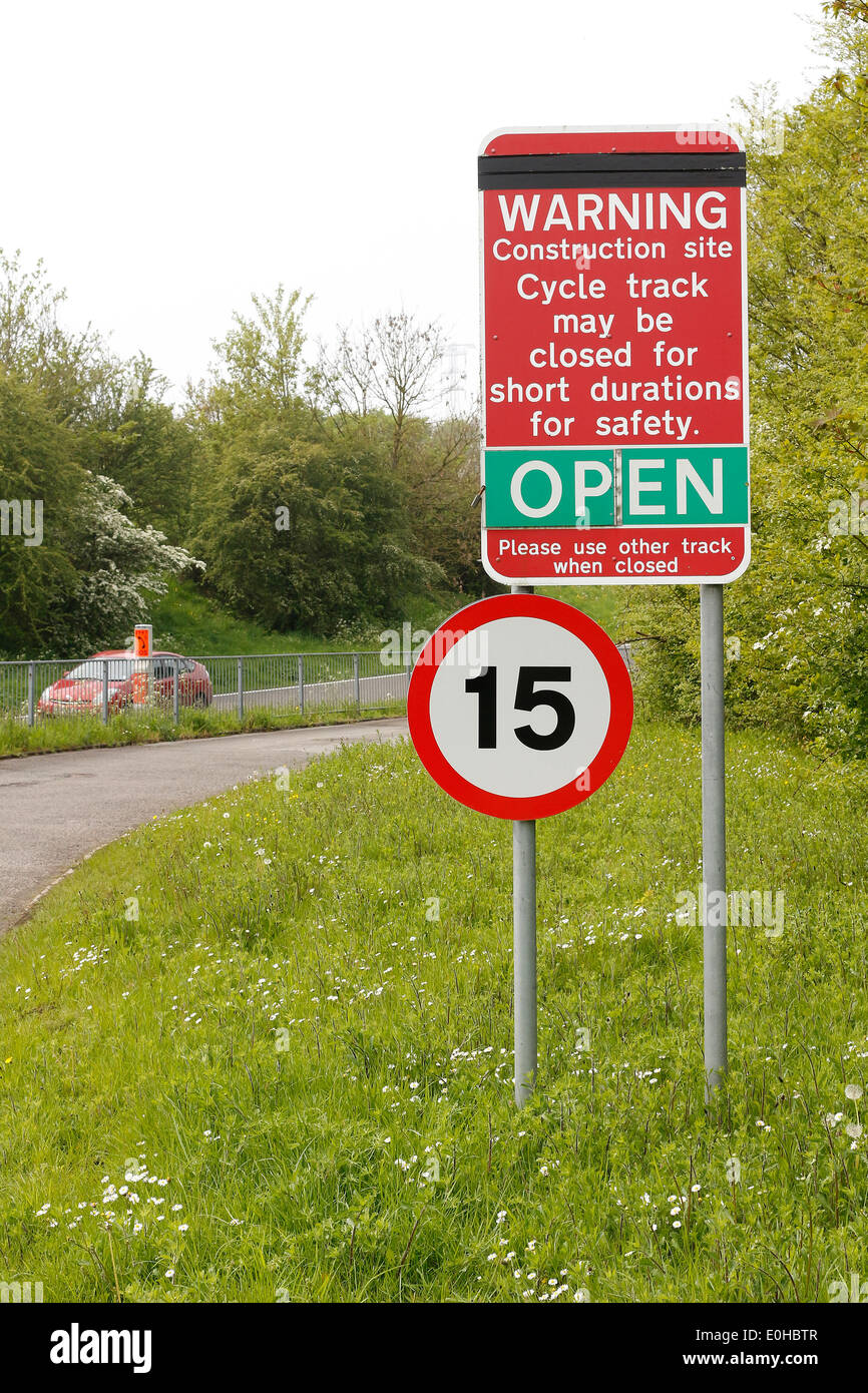 warning sign at the end of the cycle track over the first Severn ...