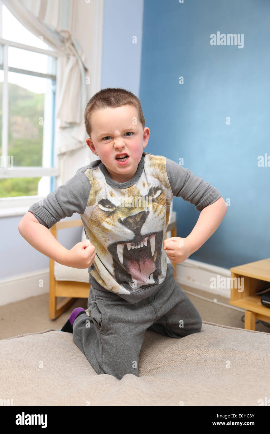 Very angry child hi-res stock photography and images - Alamy